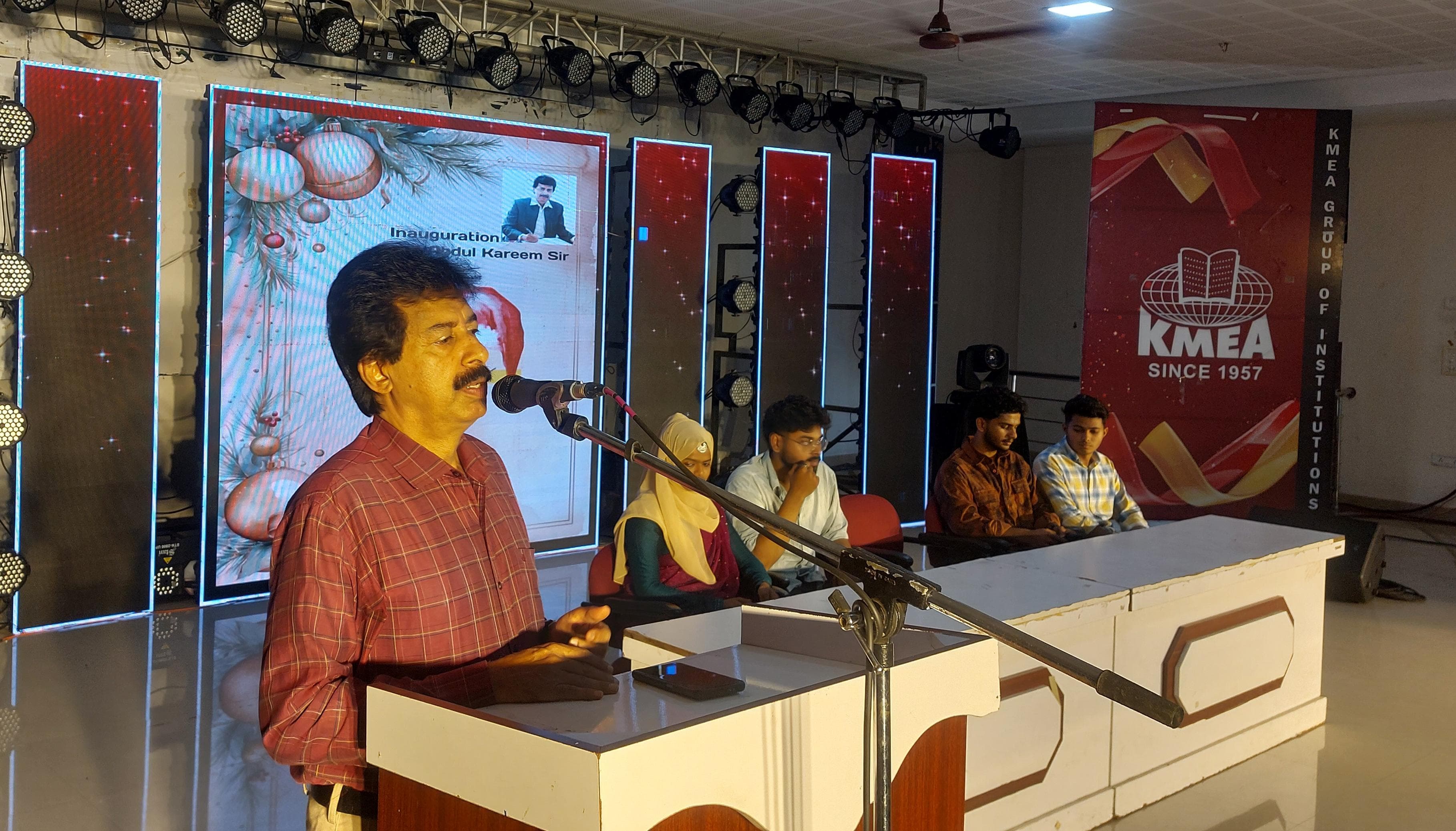 CHRISTMAS -NEW YEAR CELEBRATIONS . ( 19/12/2024) - KMEA College of Arts ...